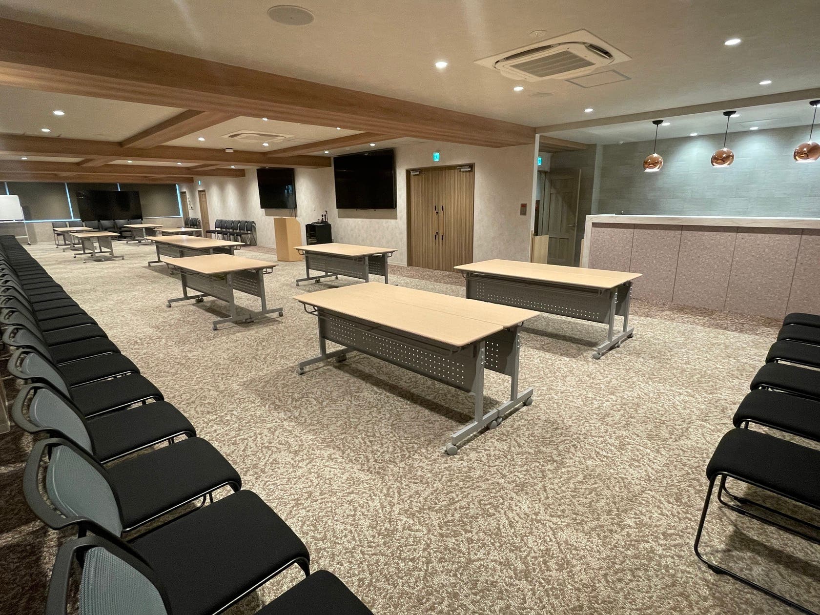 TS新橋4F【新橋駅 徒歩1分】セミナー 研修 パーティー ♥控室あり！ 飲食 OK 無料WiFi 駅近★の写真19