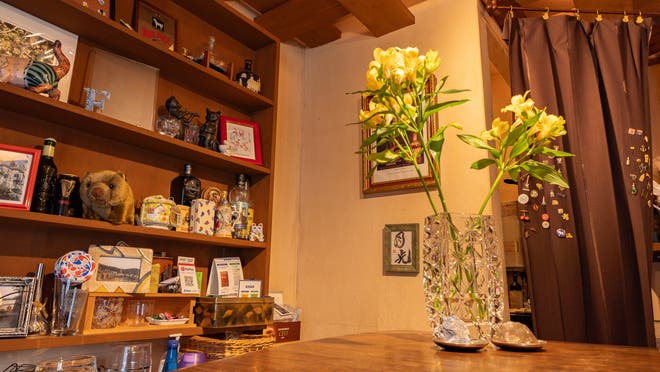 【相川駅徒歩3分】Bar fiore 路面店!一枚板カウンターのバースペース|大人のプライベートバーを貸切の写真15