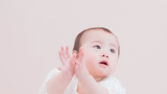 【大曽根駅徒歩2分】グレー塗り壁風+ピンクアーチ背景、白ホリ背景紙、クロマキー合成グリーンバック、子ども撮影に人気の写真20