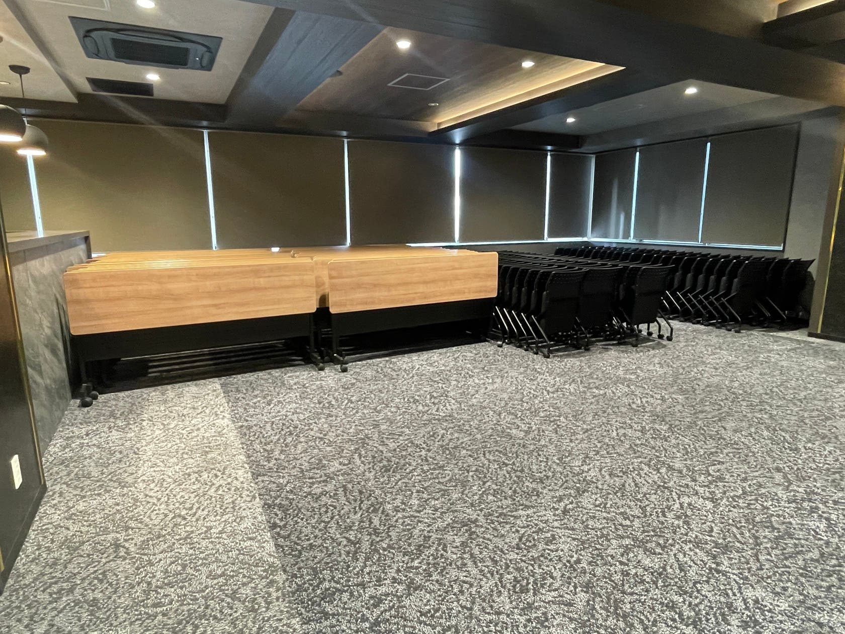 TS新橋5F【新橋駅 徒歩1分】セミナー 研修 パーティー ♥控室あり！ 飲食 OK 無料WiFi 駅近★の写真21