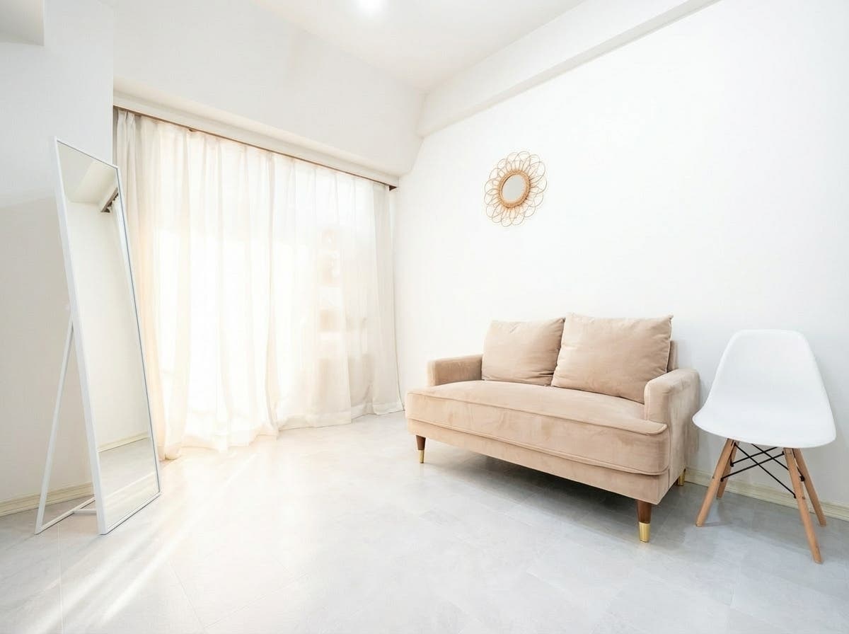 【07💐完全貸切の撮影スタジオ｜JR錦糸町駅4分】自然光◎撮影小物無料✨モール壁で高級感グッと演出/ ポートレート✨ ２0m²の写真1