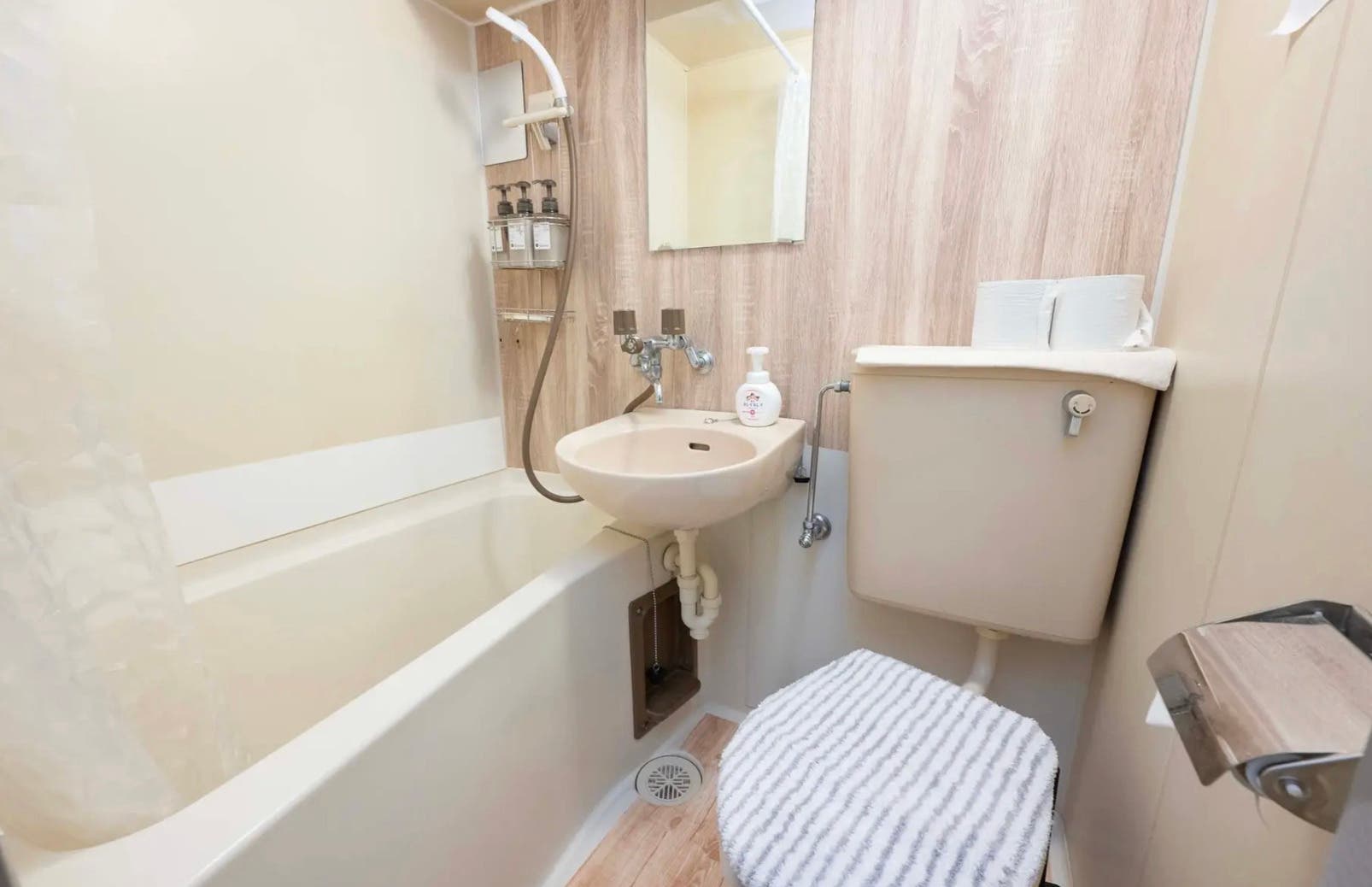 【07💐完全貸切の撮影スタジオ｜JR錦糸町駅4分】自然光◎撮影小物無料✨モール壁で高級感グッと演出/ ポートレート✨ ２0m²の写真26