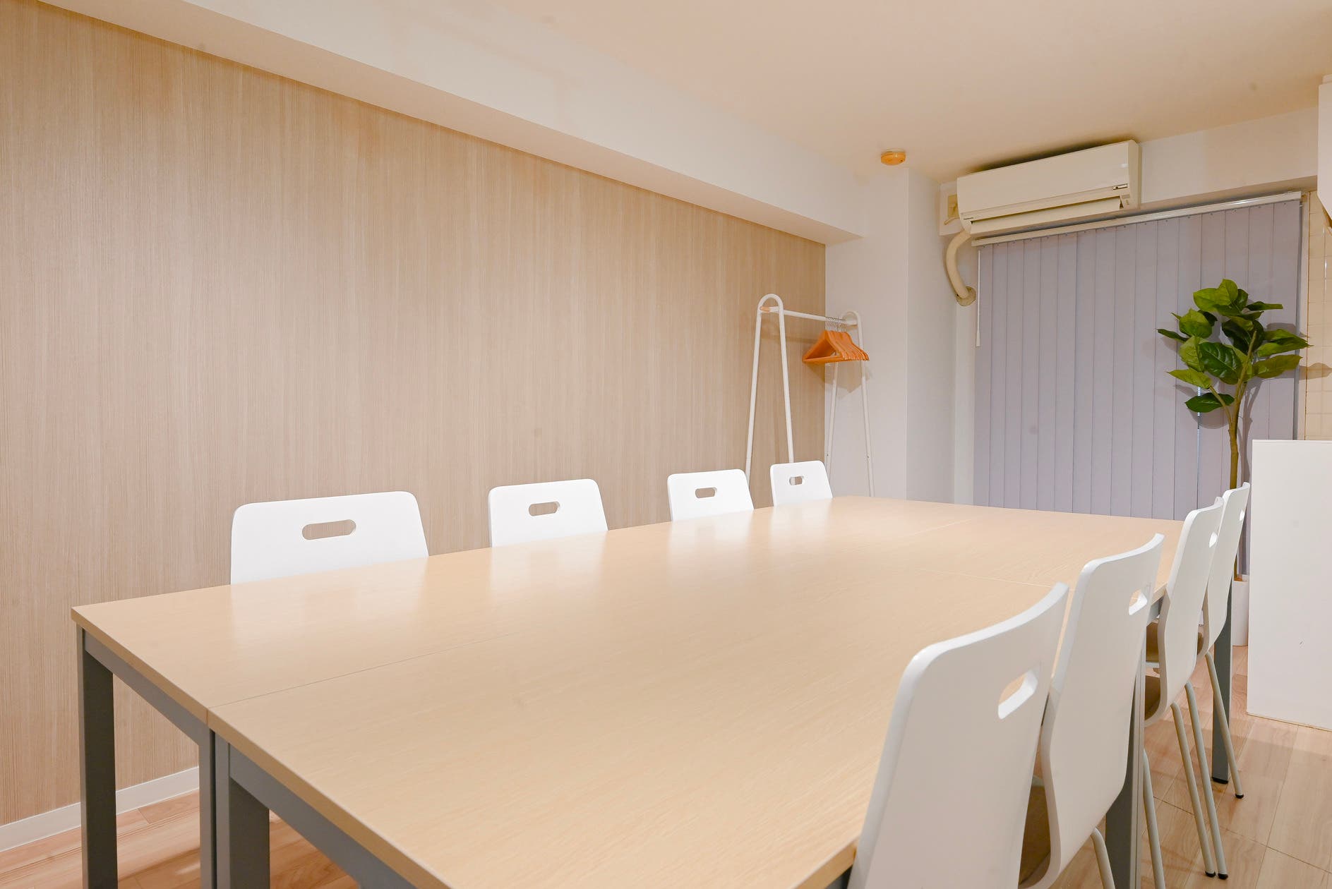 【駅近/スマイリ会議室】名古屋駅 徒歩3分/最大12名/Wi-Fi/セミナー/ミーティング/Web会議/モニター/ボードゲームの写真9