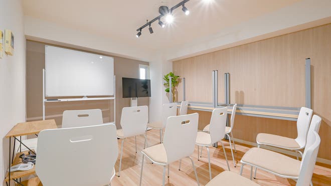 【駅近/スマイリ会議室】名古屋駅 徒歩3分/最大12名/Wi-Fi/セミナー/ミーティング/Web会議/モニター/ボードゲームの写真13