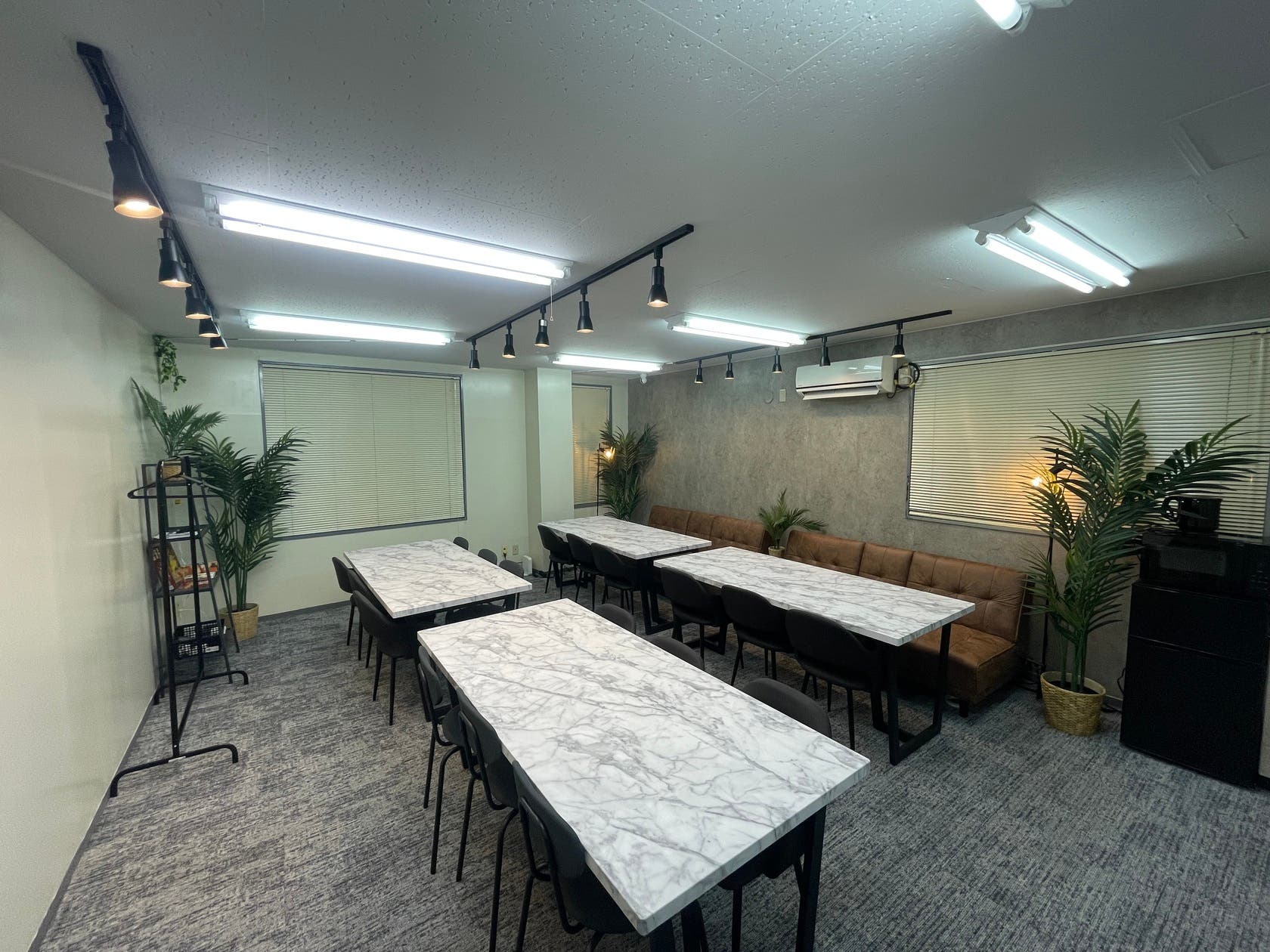 NEW！【八丁堀駅徒歩2分！宝町駅徒歩3分！】最大24名/無料Wifi/会議・撮影・女子会・ボドゲ・パーティ等！飲食🍺🍷可！の写真9