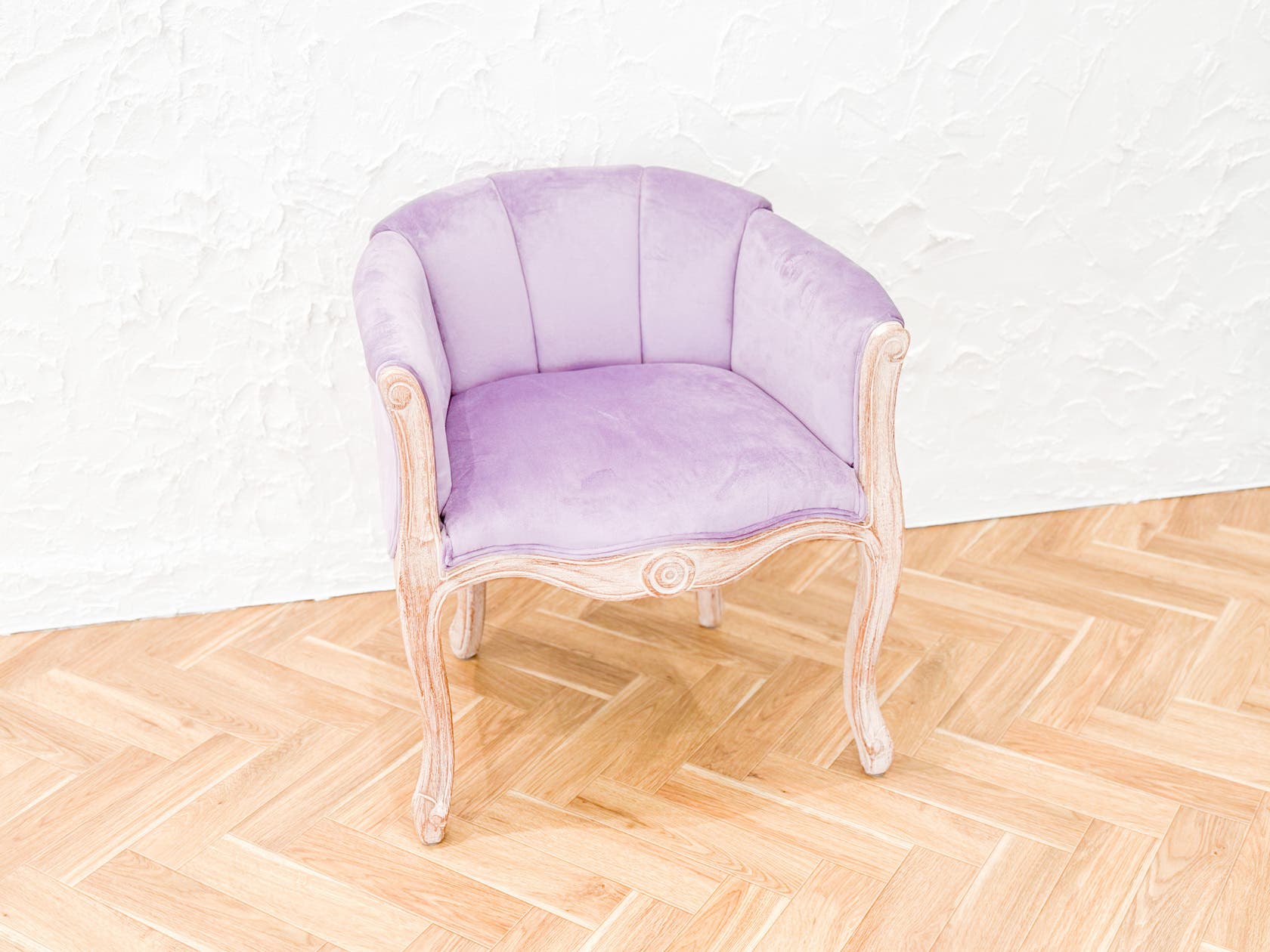 【超エキチカ✨新宿三丁目駅徒歩1分】天井高3ｍ/広々64㎡/8mの窓から溢れる陽の光/プロカメラマン監修の空間・機材（無料）の写真13