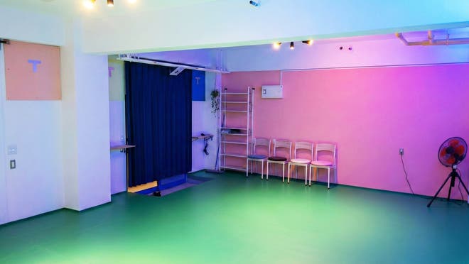 大久保駅から徒歩2分のダンススタジオの写真2