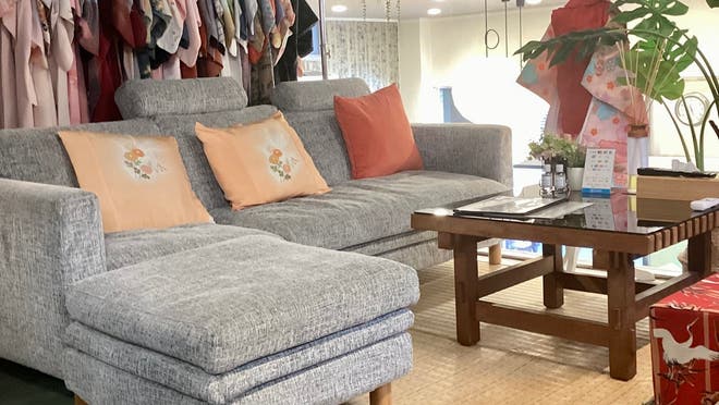 🌸【Wi-Fi・冷暖房完備】駅から徒歩5分の中2Fカフェスペース🌸の写真1