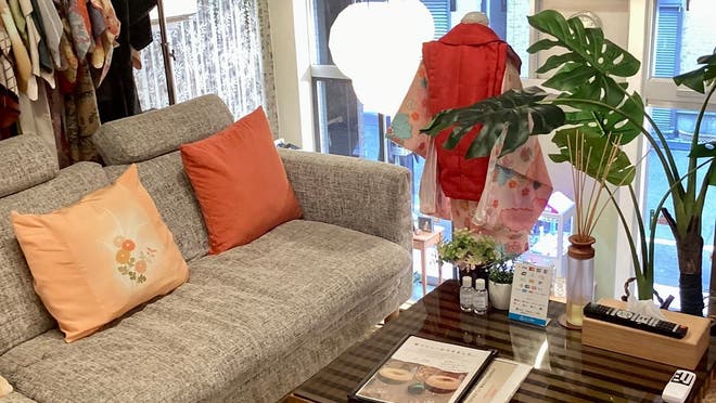 🌸【Wi-Fi・冷暖房完備】駅から徒歩5分の中2Fカフェスペース🌸の写真3