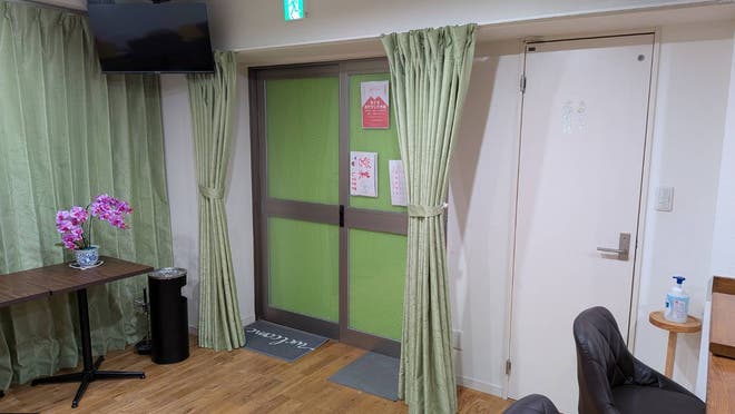 【20名収容】新宿三丁目駅、新宿御苑前駅から近い隠れ家スナック|オフ会・撮影・1日店長・会議に最適!の写真12