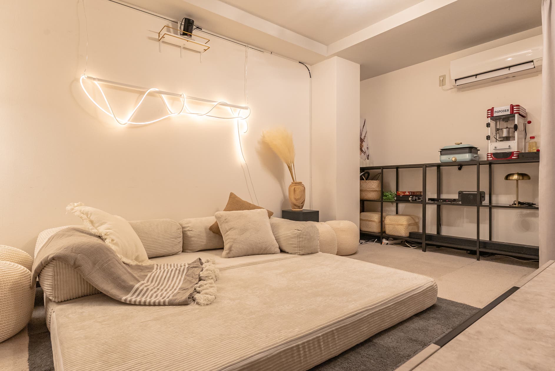 リニューアル特別価格！⛄️なんばすぐ🚶‍♂️映画🎬デート💑24H営業🌟誕生日会🎉撮影会📸女子会💖推し活✨️の写真16