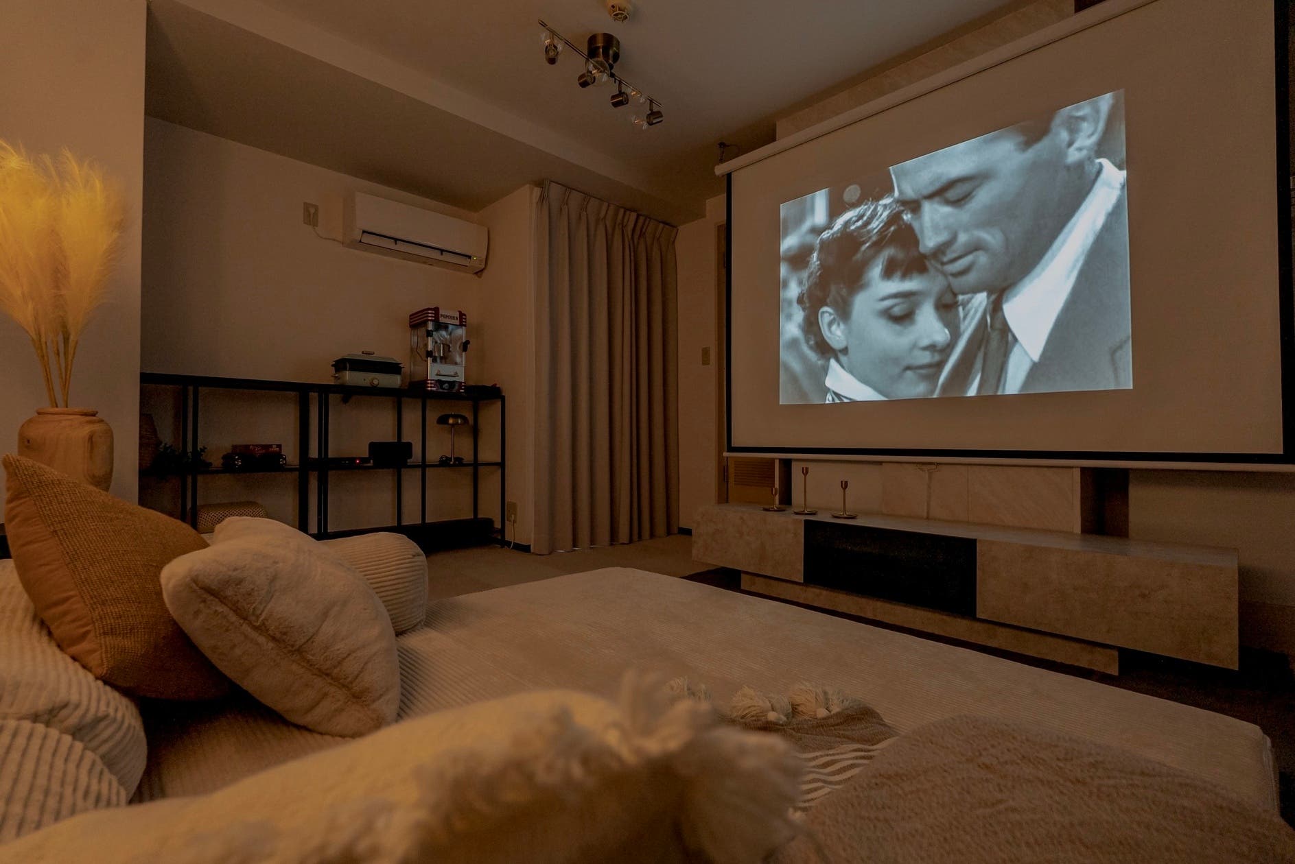 リニューアル特別価格！⛄️なんばすぐ🚶‍♂️映画🎬デート💑24H営業🌟誕生日会🎉撮影会📸女子会💖推し活✨️の写真7