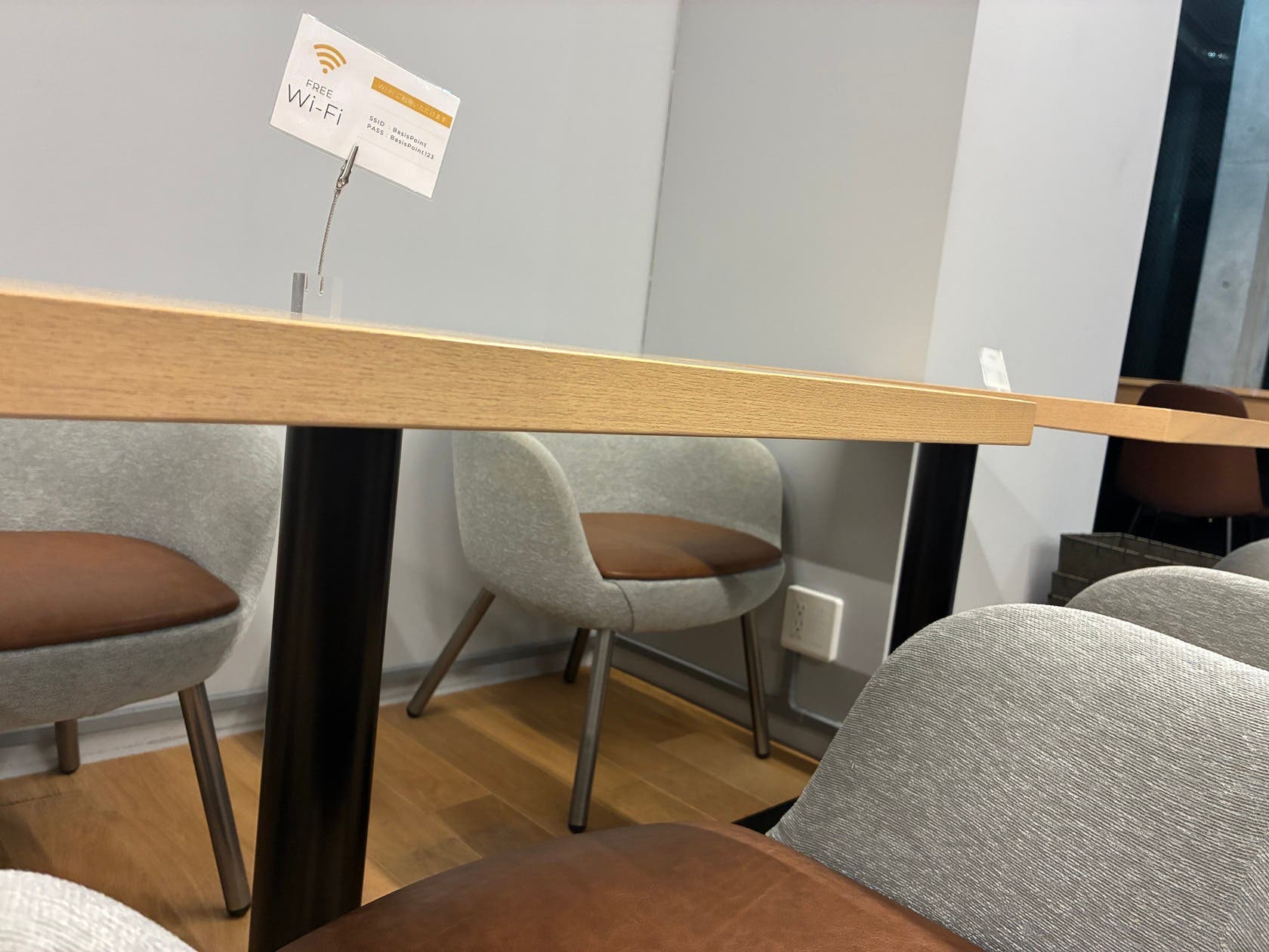 【オープン席】西新宿五丁目駅徒歩4分！フリードリンク/Wi-Fi/充電器/集中したい作業に最適の写真8