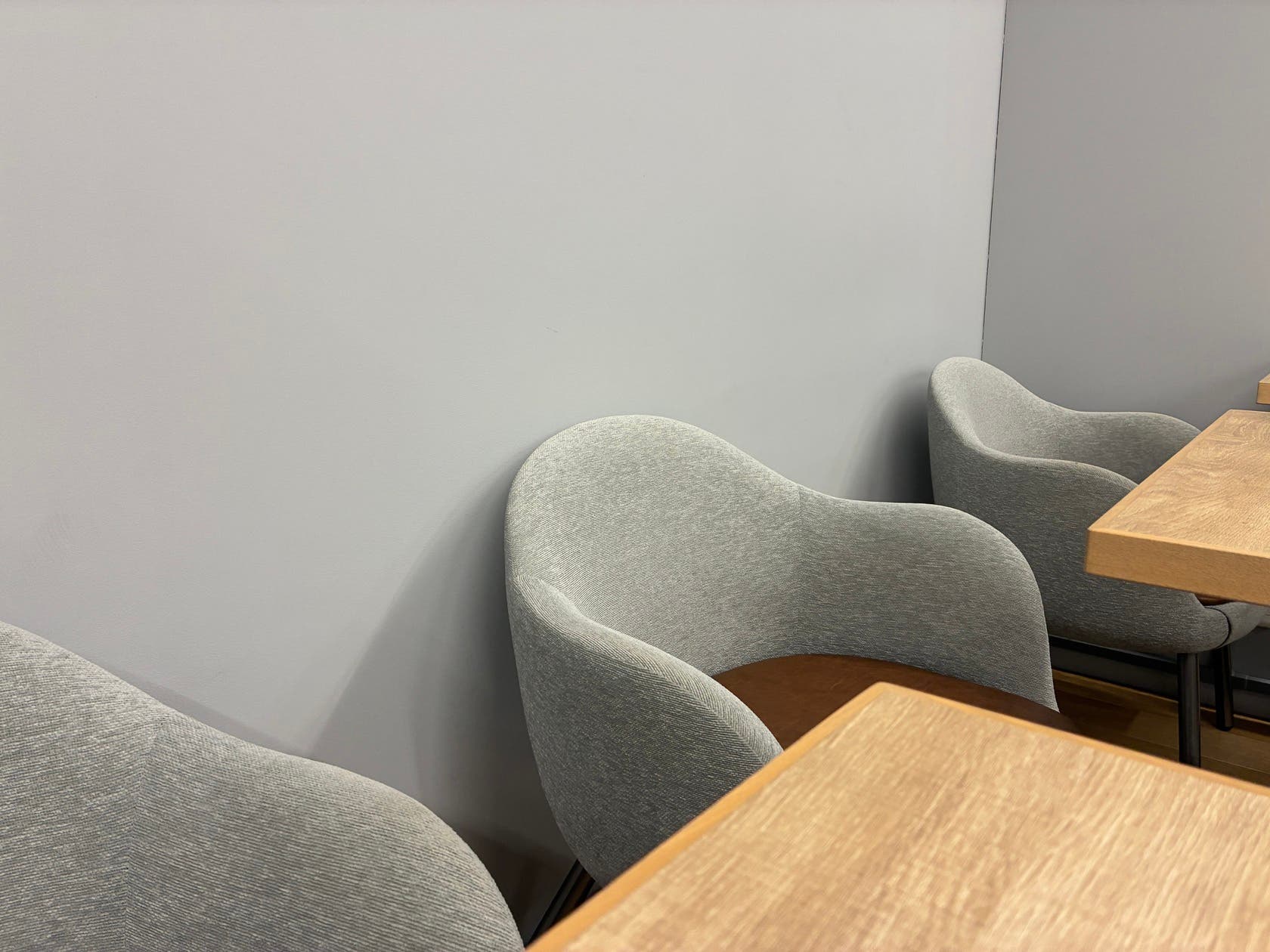 【オープン席】西新宿五丁目駅徒歩4分！フリードリンク/Wi-Fi/充電器/集中したい作業に最適の写真9