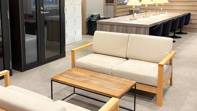 【1~4名ソファ席】池袋駅徒歩1分!フリードリンク/Wi-Fi/充電器/テレワークや商談に最適の写真1