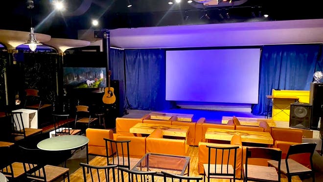 赤坂駅から徒歩3分/キャパ45〜50名/飲食可、音響照明完備のイベントスペースの写真5