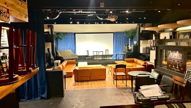 赤坂駅から徒歩3分/キャパ45〜50名/飲食可、音響照明完備のイベントスペースの写真7