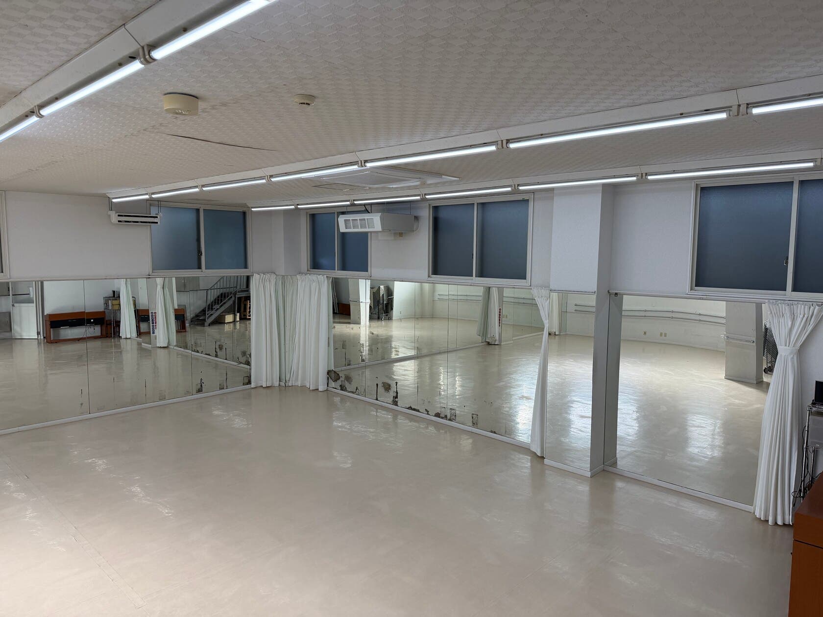 【平塚駅 徒歩1分】D室-ダンス ヨガ バレー チアダンス  最大30名 天高3メートル 全長10メートルの鏡ありの写真22
