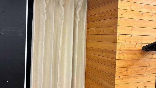 【406】2025/12/29増床OPEN!楽屋や控室にもぴったり✨最大18名収容可能!最短2時間✨鏡あり💄飲食持ち込みOK✨の写真10