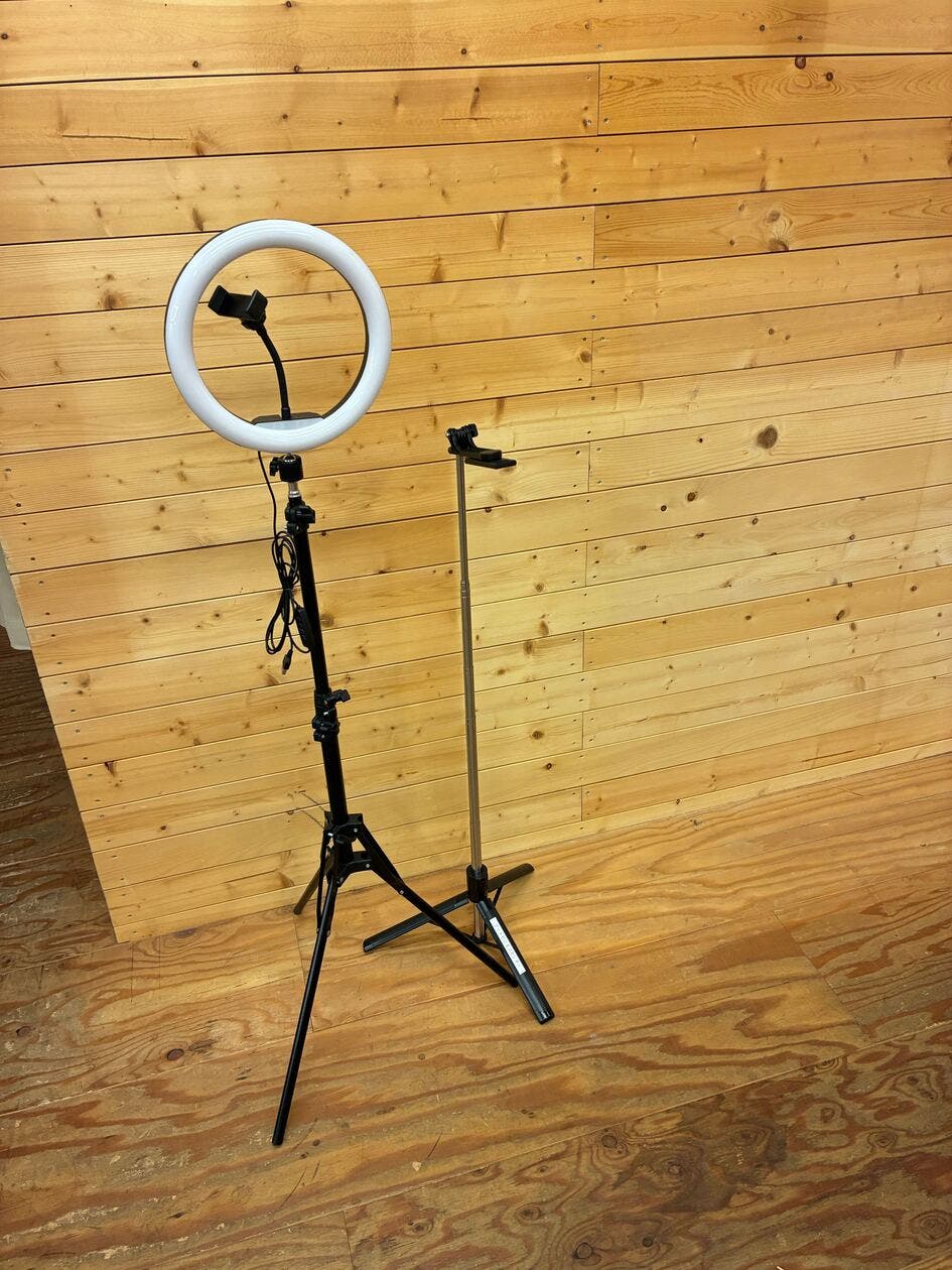 【406】2025/12/29増床OPEN！楽屋や控室にもぴったり✨最大18名収容可能!最短2時間✨鏡あり💄飲食持ち込みOK✨の写真11