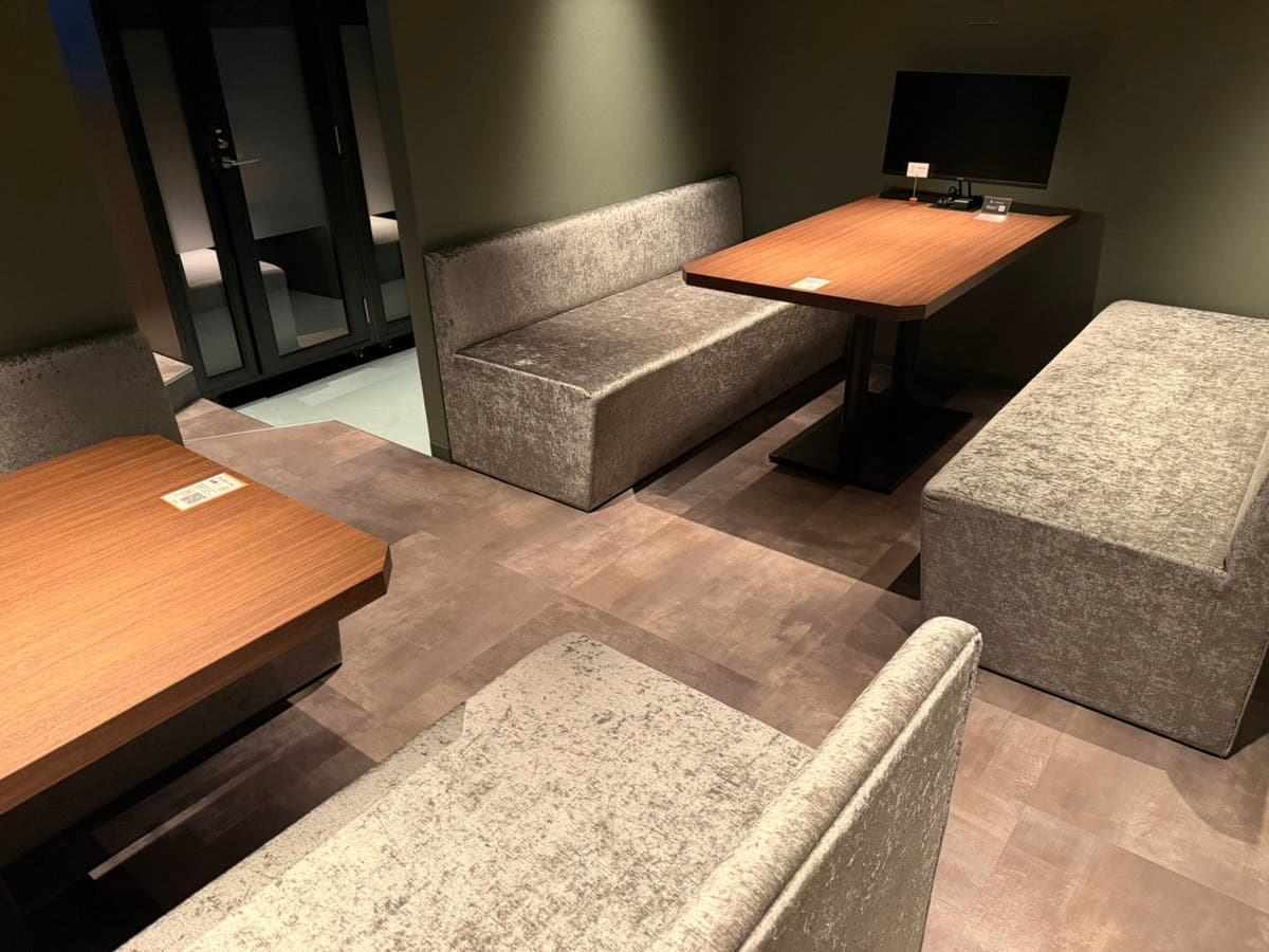 【1～6名BOX A席】八王子駅徒歩3分！フリードリンク/モニター/Wi-Fi/充電器/テレワークやWeb会議に最適の写真8