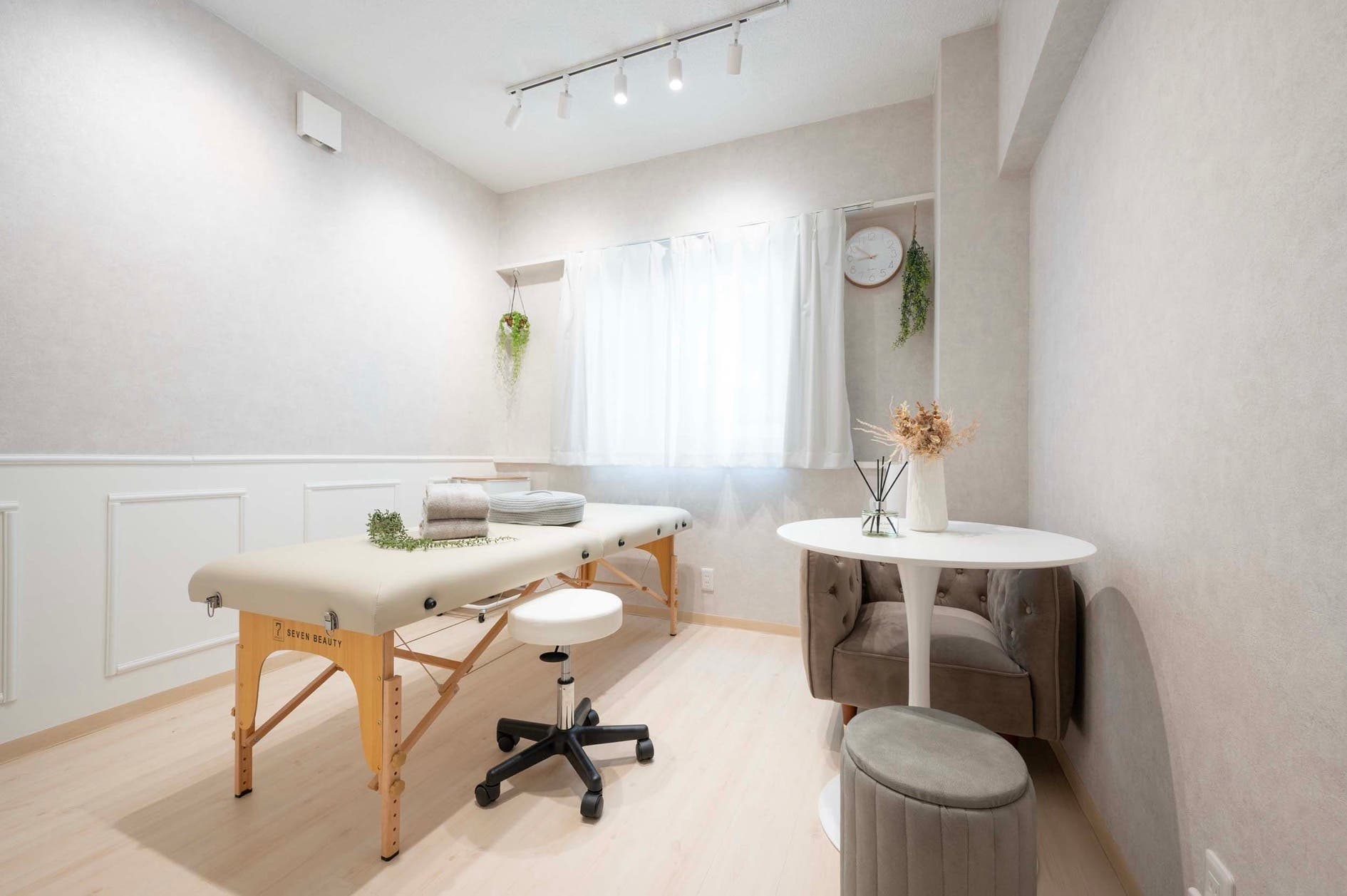 【10,完全貸切のプライベートサロン/赤坂5分六本木6分すぐ✨】メトロ＆都営6駅7線利用可👌港区アドレス利用可👌１７m²の写真7