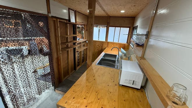 常滑駅から徒歩10分、中部国際空港駅から20分の古民家ゲストハウス。共用スペースとテラススペースのみご利用いただけます。の写真9