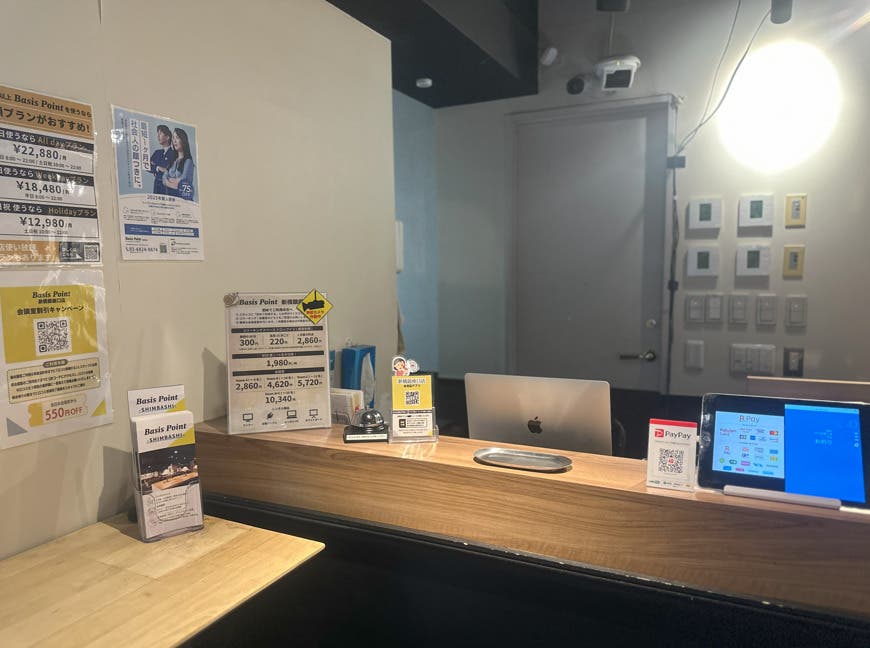 【1～4名BOX席】新橋駅徒歩1分！フリードリンク/モニター/Wi-Fi/充電器/テレワークやWeb会議に最適の写真13