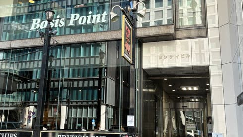 【新橋駅徒歩2分!コワーキング席】有人受付/落ち着いた雰囲気/Wi-Fi/モニター/ドリンクバー完備の写真5