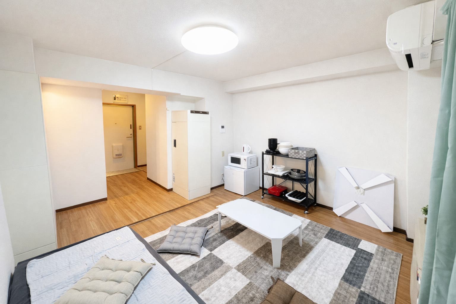 🚶久屋大通駅徒歩1分｜高速Wi-Fi完備📶｜🎲ボードゲーム充実｜🍳BRUNO＆卓上IHあり｜🎬映画見放題スペース🔌の写真4