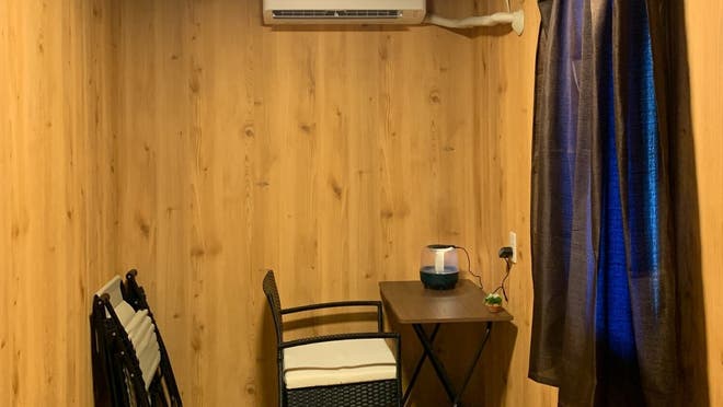 【300円/h】24h営業◎澄川駅から徒歩で30秒!ゴルフ・卓球・ジムのある設備の中にあるレンタルルームで仕事も遊びも全力応援♪の写真1