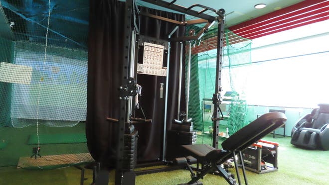 【300円/h】24h営業◎澄川駅から徒歩で30秒!ゴルフ・卓球・ジムのある設備の中にあるレンタルルームで仕事も遊びも全力応援♪の写真2