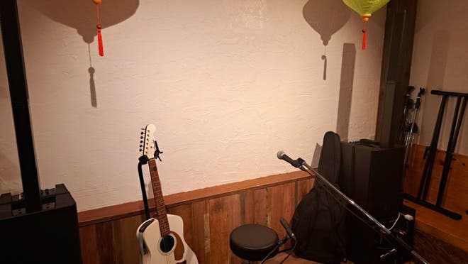 大塚駅徒歩3分|アコースティックライブバー|ファンミーティング|DJイベント|オフ会|撮影|Wi-Fi完備の写真4