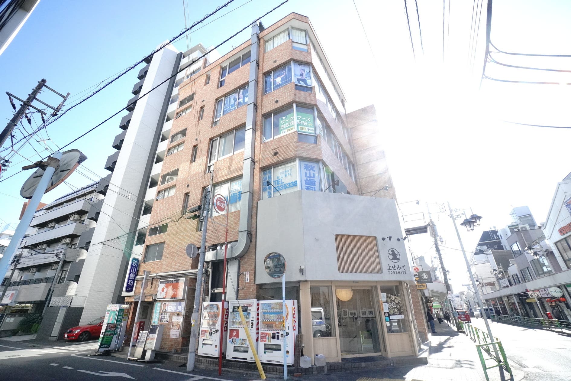 ＜ワークブース西荻窪駅前No.6＞駅徒歩1分🚃完全個室🚪光回線Wi-Fi📶電源🔌テレワーク/ZOOM/面接/自習/作業の写真9