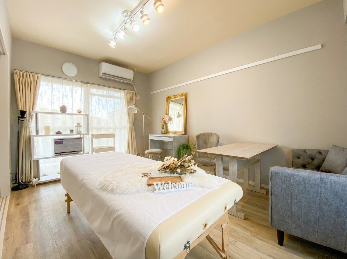 【03💐JR船橋駅南口４分すぐ/完全貸切のプライベートサロン| ✨グッと高級感を演出✨】リラク・整体・ネイル💅/広々２６m²の写真1