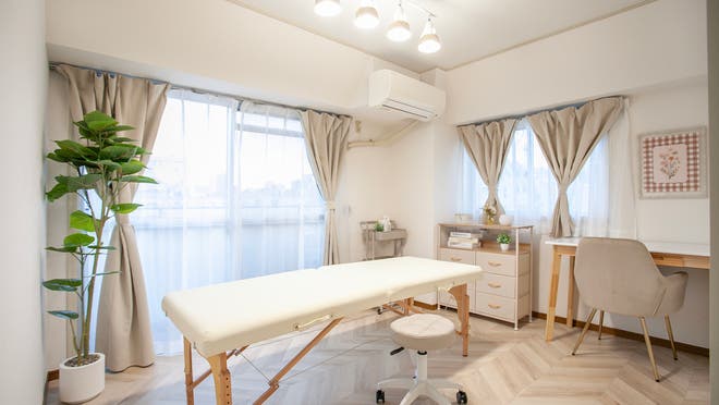 【NEW OPEN】Vanilla 自由が丘駅徒歩2分!エステ、ネイル、ヨガ、パーソナルカラー診断、整体、セルフ撮影など用途様々の写真1