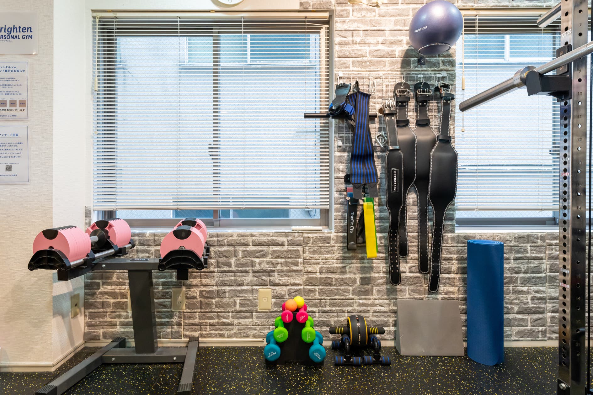 【中野駅３分神コスパジム★】マルチラック/ウェア/シューズ/シャワー無料！【30㎡】の写真3