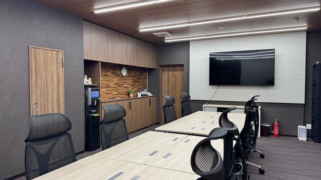 横須賀中央駅から徒歩圏の会議室の写真1