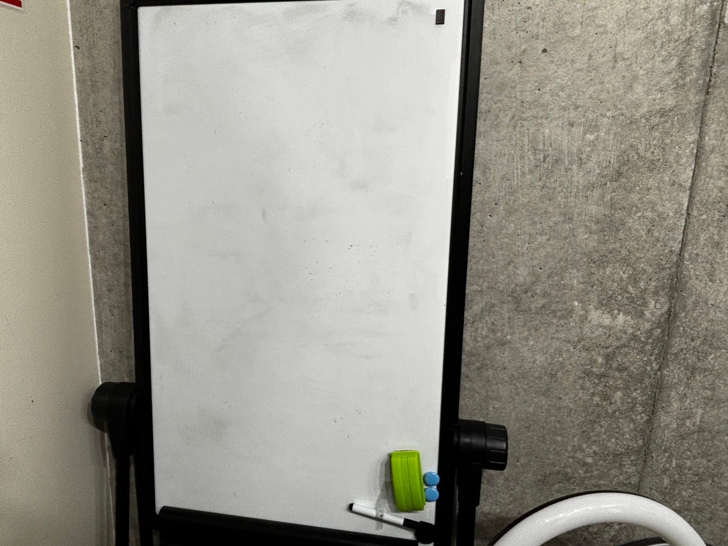 ＜マルチスペース千代田＞4駅徒歩10分以内🚃Wi-Fi📶モニター🖥グリーンバック/リングライト🎥会議/テレワーク/撮影の写真7