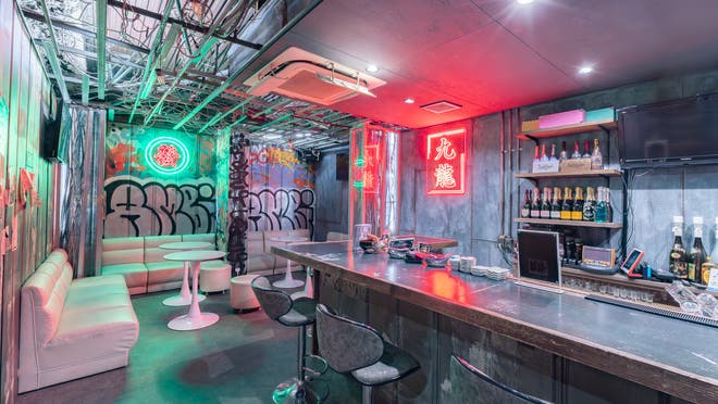 【心斎橋駅から徒歩8分】cafe&bar Ambitious 廃墟×コンセプト”を体感できる/日常から切り離されたワンシーンの写真9