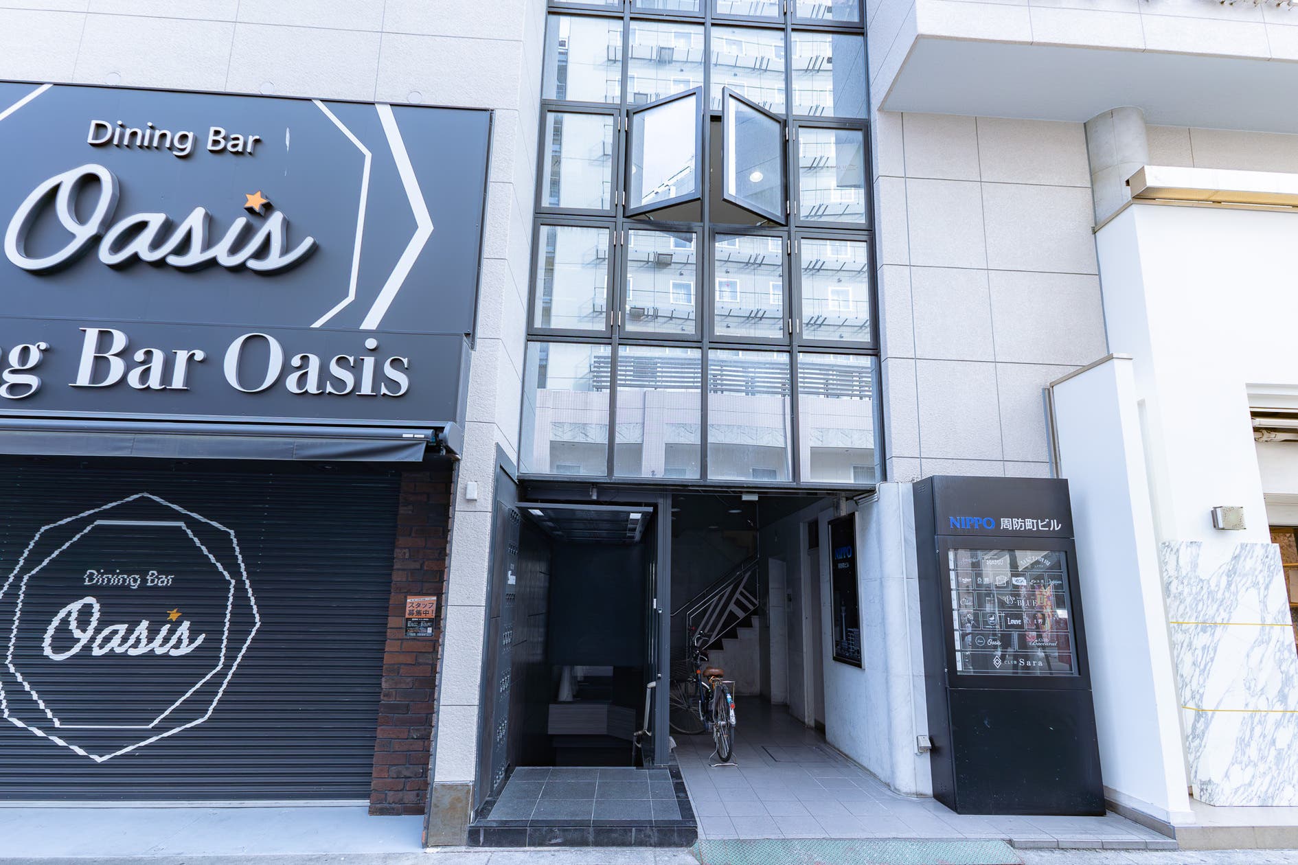 【心斎橋駅から徒歩8分】cafe&bar Ambitious 廃墟×コンセプト”を体感できる/日常から切り離されたワンシーンの写真29