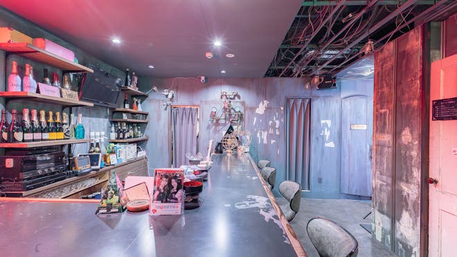 【心斎橋駅から徒歩8分】cafe&bar Ambitious 廃墟×コンセプト”を体感できる/日常から切り離されたワンシーンの写真11