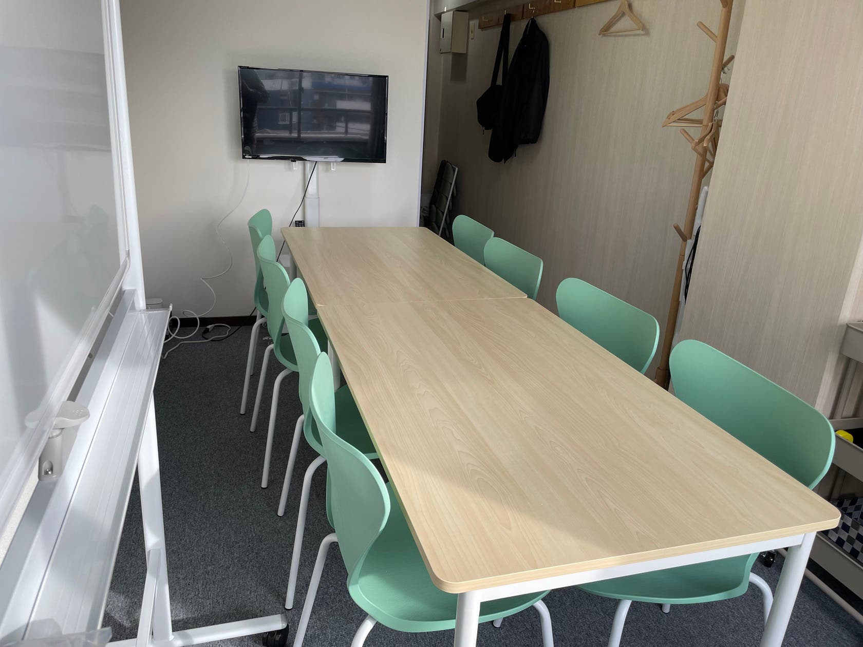 東中野駅30秒サロン可【即予約可・高速度WiFi・除菌完備】各種教室、会議、商談、面接、研修、ボードゲーム等に最適な個室スペースの写真12