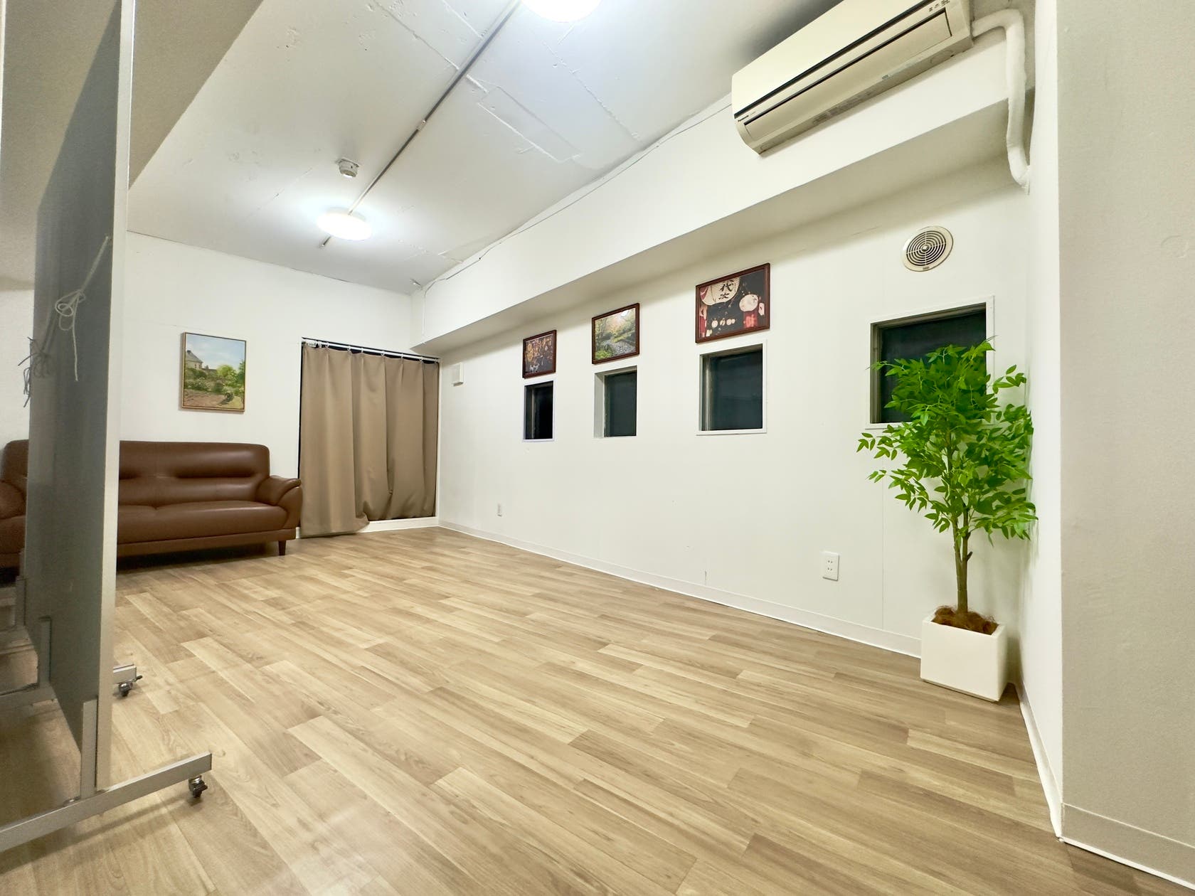 控室（最大14名）の画像1