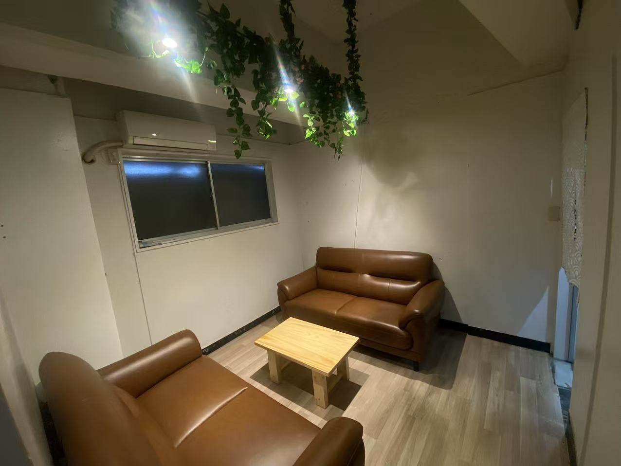 控室（最大６名）の画像1