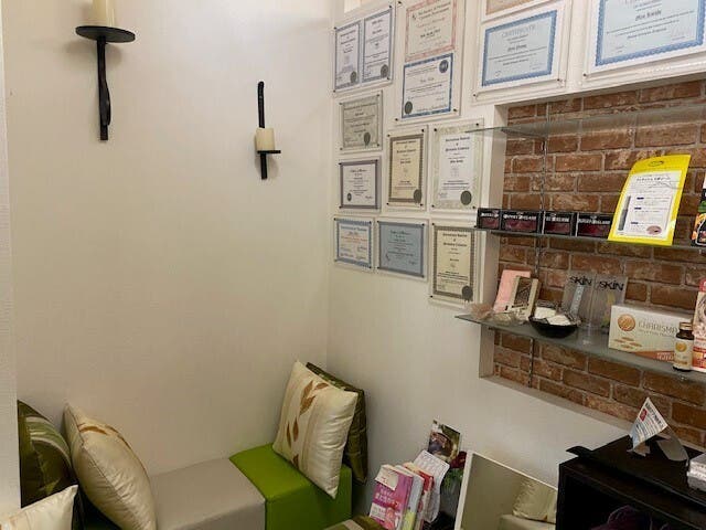 JR稲毛駅徒歩2分のアイリスト・エステシャン・ネイリストのレンタルスペースの写真5