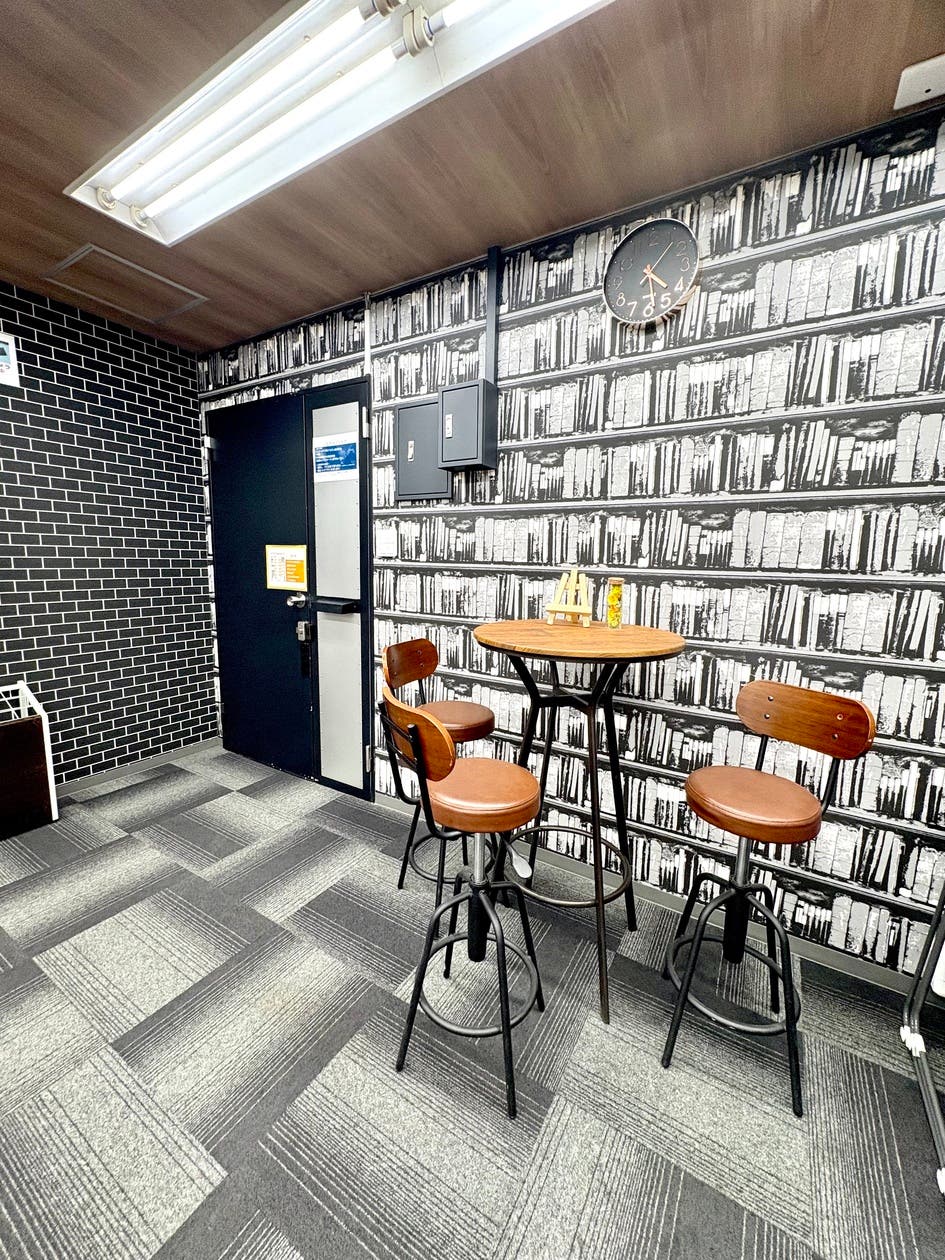 【元町駅徒歩スグ】最大38名着席！地域最安値級＆プロジェクター等 備品完備｜広々約80㎡で会議・研修に最適✨の写真4