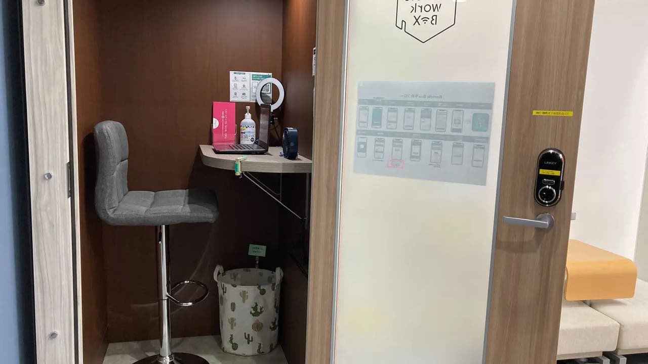 【CHATBOX ABLAZEオフィス大阪淀屋橋】No.1　Web会議・通話に最適/無料Wifi/電源ありの写真3