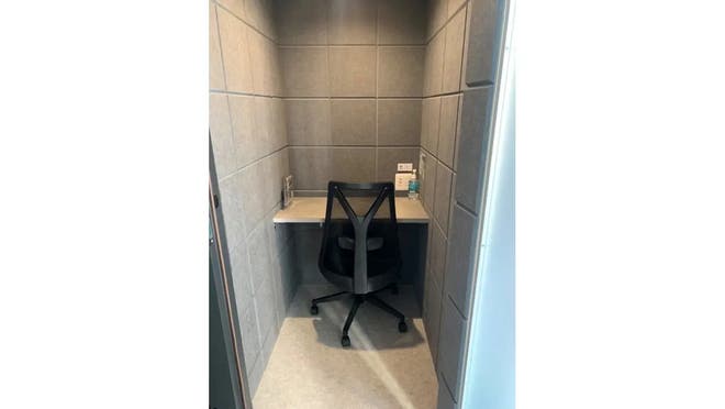 【CHATBOX HELSA】No.1 Web会議・通話に最適/無料Wifi/電源ありの写真3