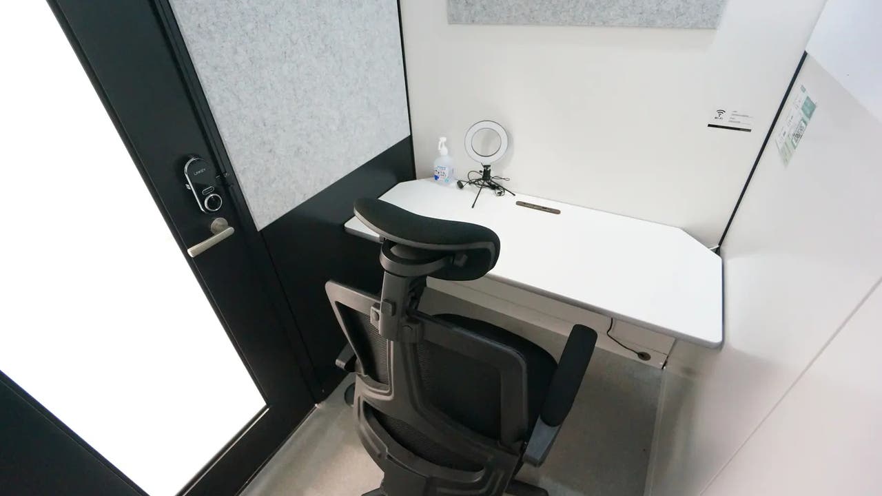 【CHATBOX HKTビル神保町】No.3　Web会議・通話に最適/無料Wifi/電源ありの写真4